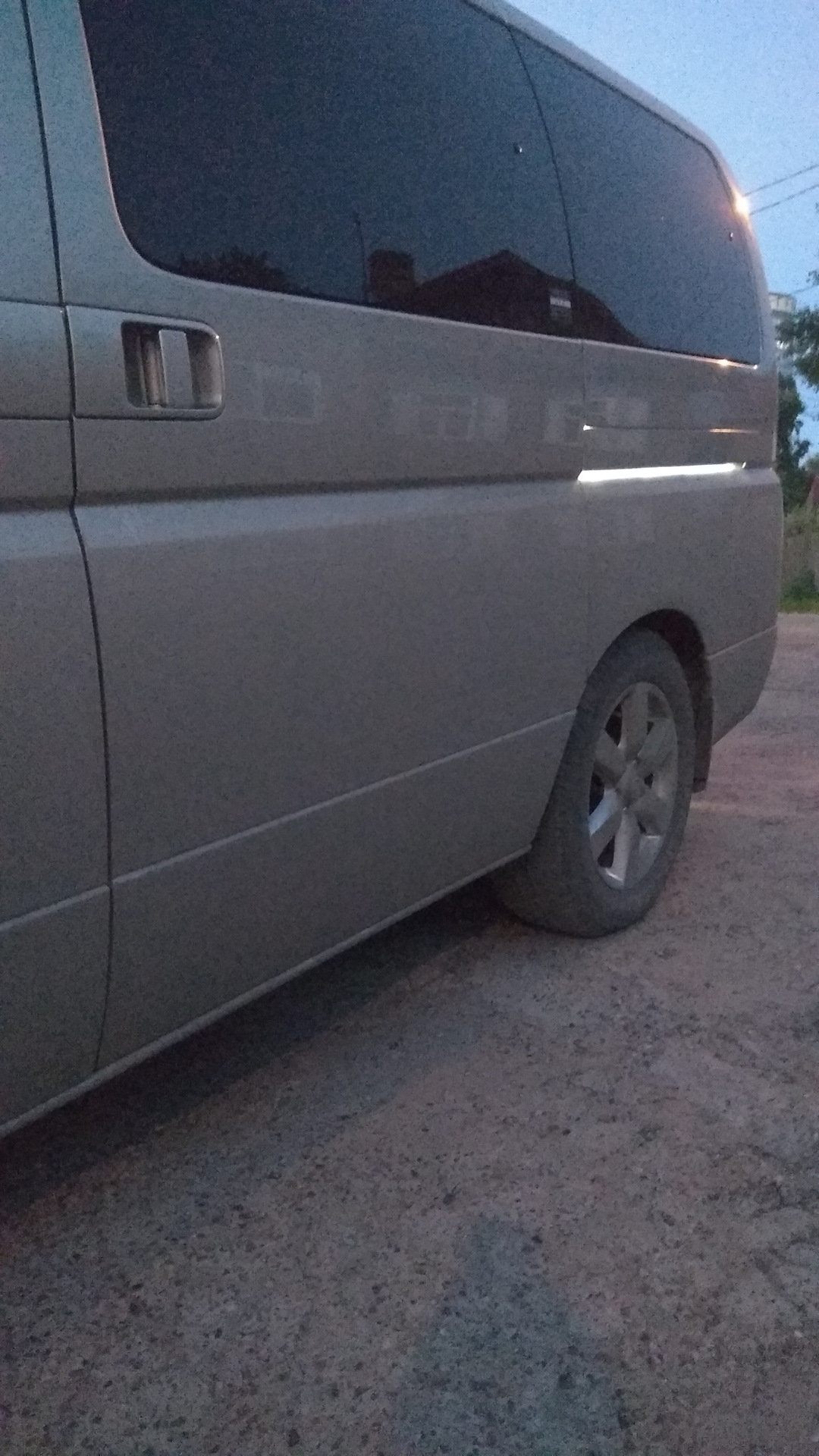 Небольшой тюнинг — Nissan Elgrand (E51), 3,5 л, 2003 года | тюнинг | DRIVE2