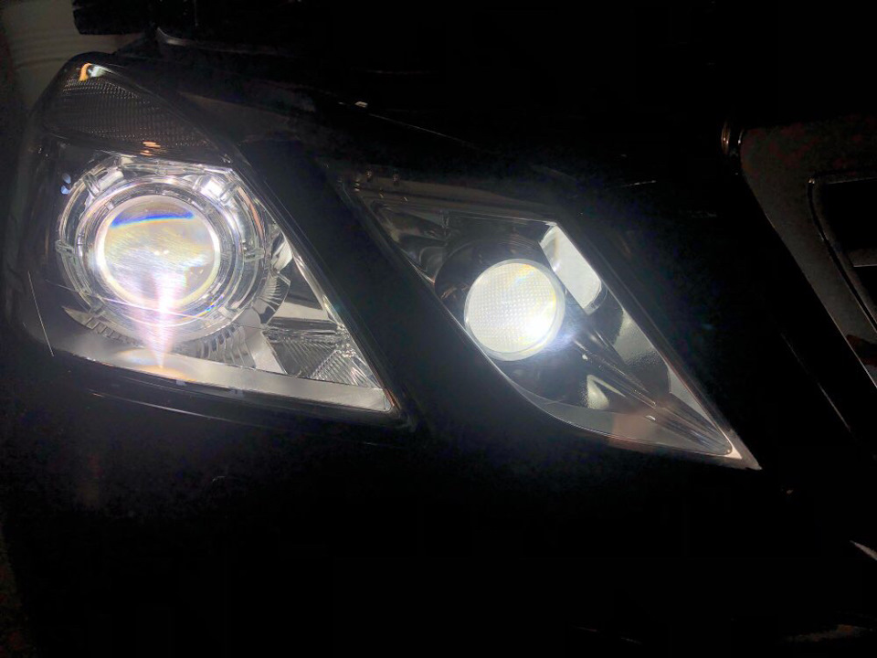 Philips XENON Ultimate white LED effect. WhiteVision gen2 5000 K ...