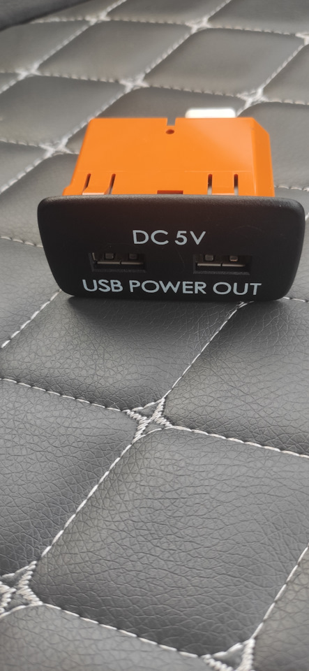 Блок USB Subaru на Subaru Forester (SJ), Subaru Outback (BS), Subaru XV ...