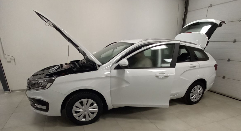 1. Начало. Первое касание — Lada Vesta SW (NG), 1,6 л, 2023 года | аксессуары | DRIVE2
