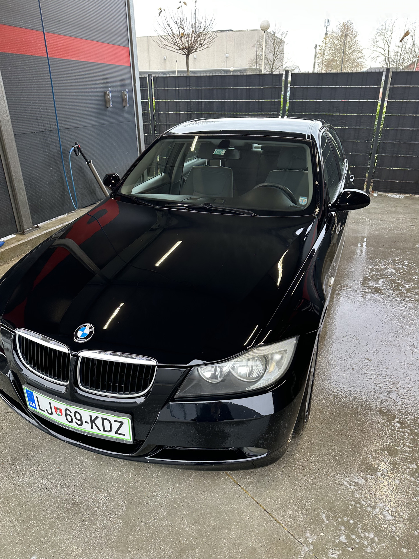 Первая мойка — BMW 3 series (E90), 2 л, 2007 года | стайлинг | DRIVE2