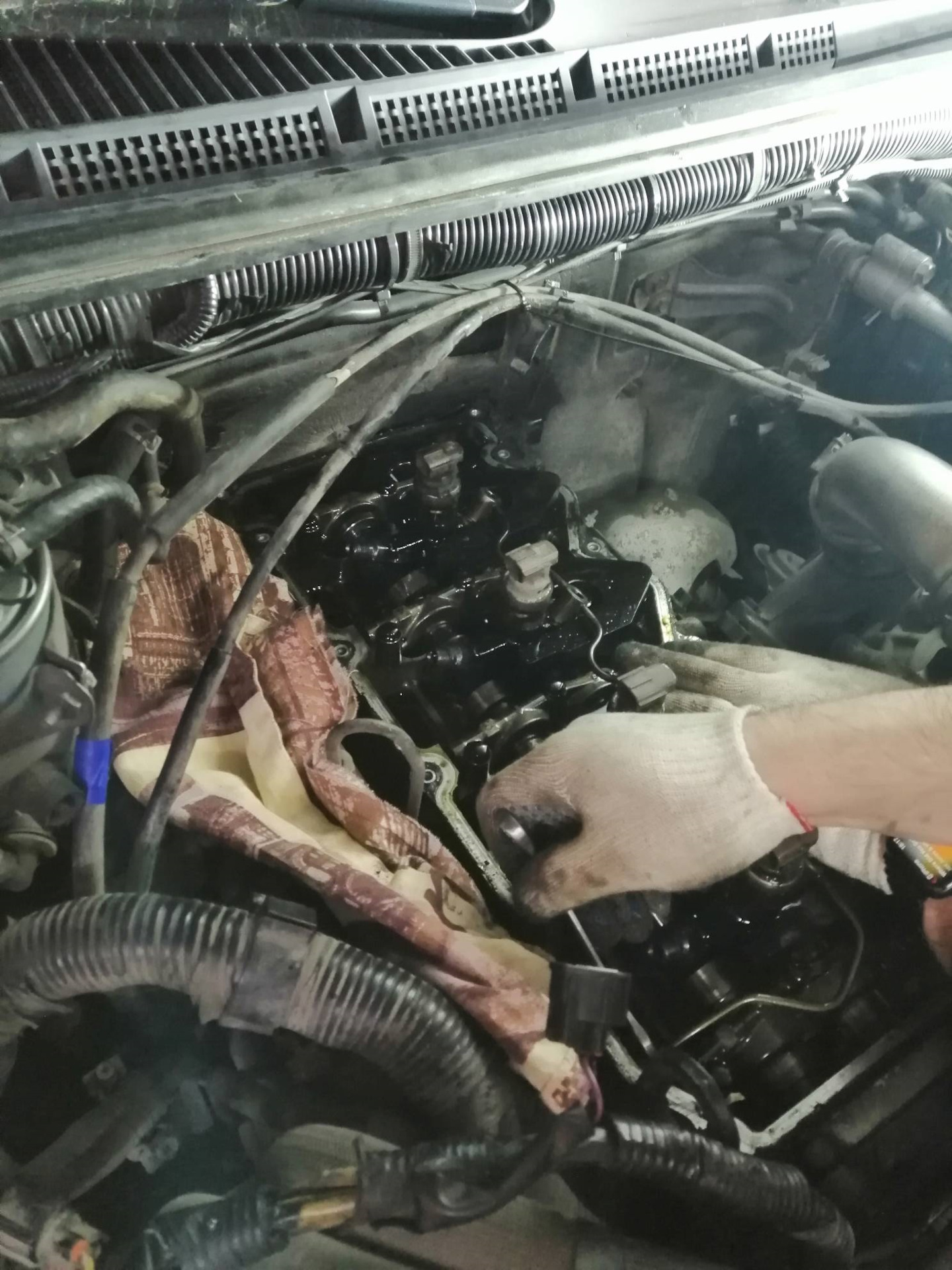 ЗАМЕНА ПРОКЛАДКИ КЛАПАННОЙ КРЫШКИ + ОГНЕУПОРНЫХ ШАЙБ+ВСЕХ САЛЬНИКОВ И ...