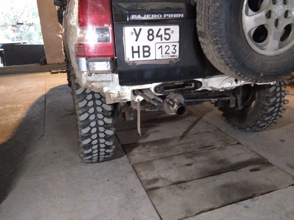 Тихий прямоточный глушитель. — Mitsubishi Pajero iO, 1,8 л, 1998 года ...