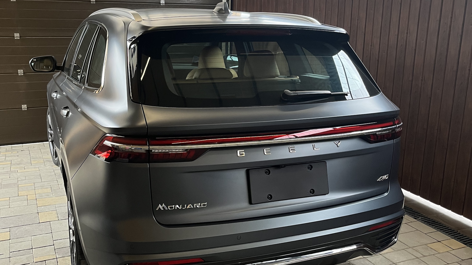 Geely Monjaro 2.0 бензиновый 2023 | Lomo Grey на DRIVE2