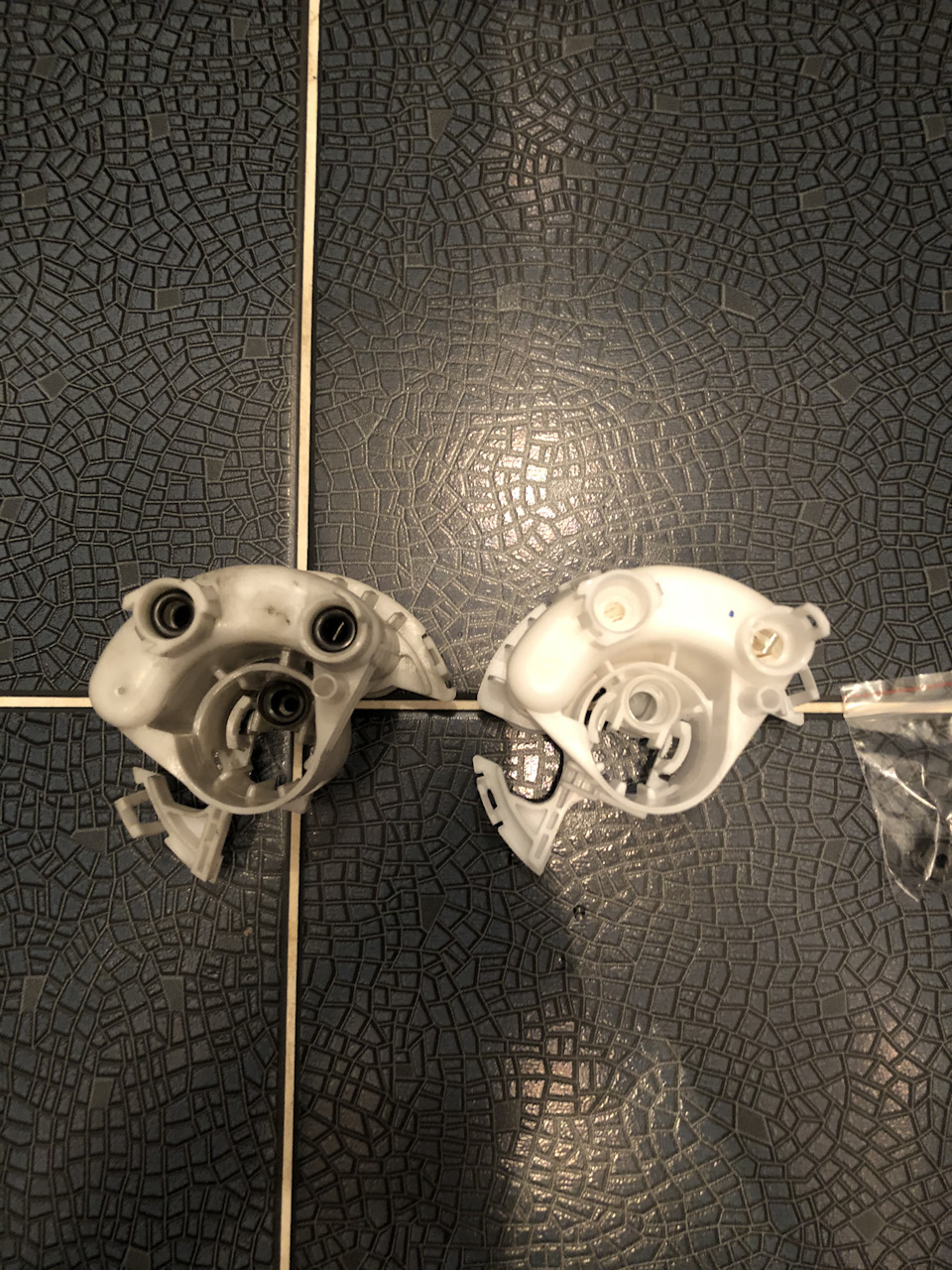 Замена топливного насоса — Lexus IS II, 2,5 л, 2007 года | своими ...