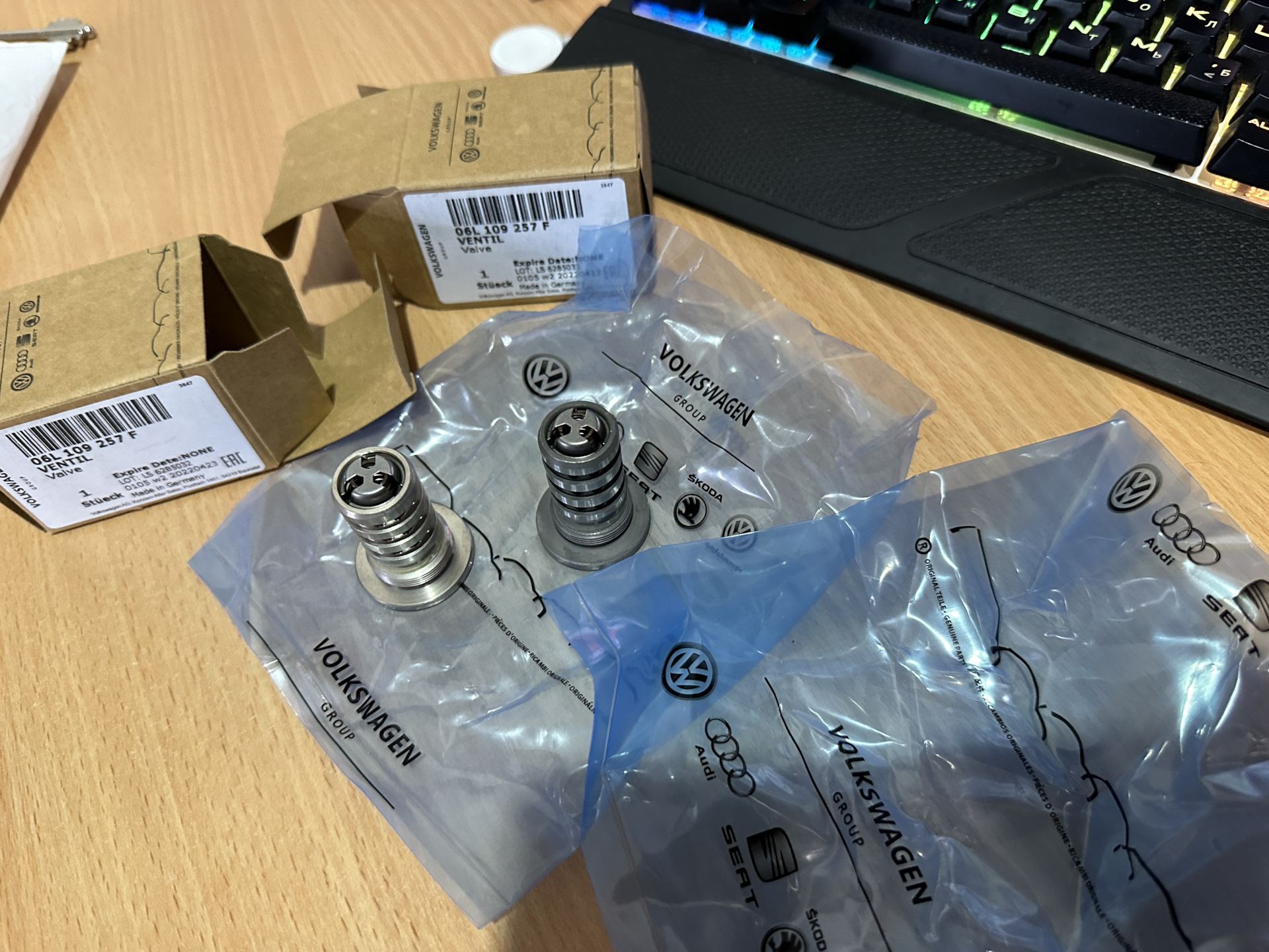 Замена магнитов на РАСПРЕДВАЛ и резинки — Audi A6 (C7), 2 л, 2016 года ...