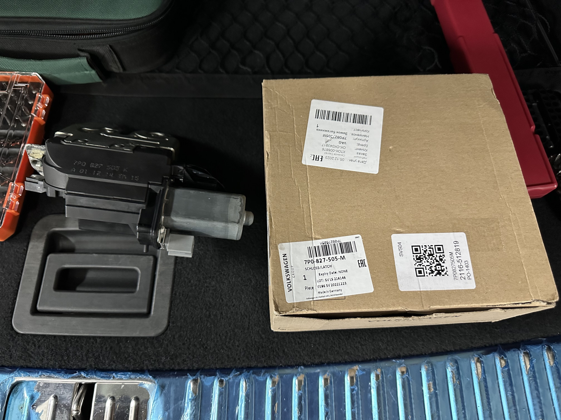 Замена замка багажника Touareg — Volkswagen Touareg (2G), 3 л, 2017 ...