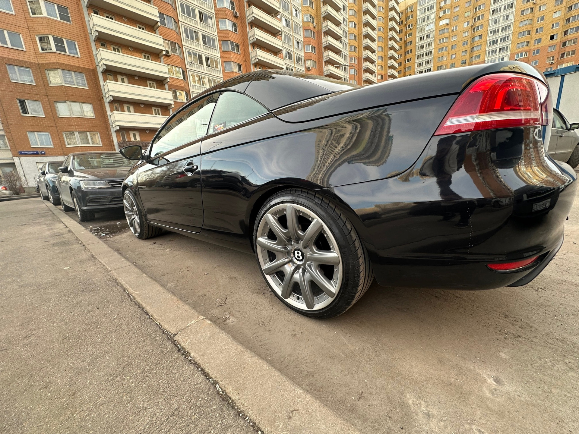 Bentley Mulliner r19 — Volkswagen Eos, 2 л, 2008 года | колёсные диски ...