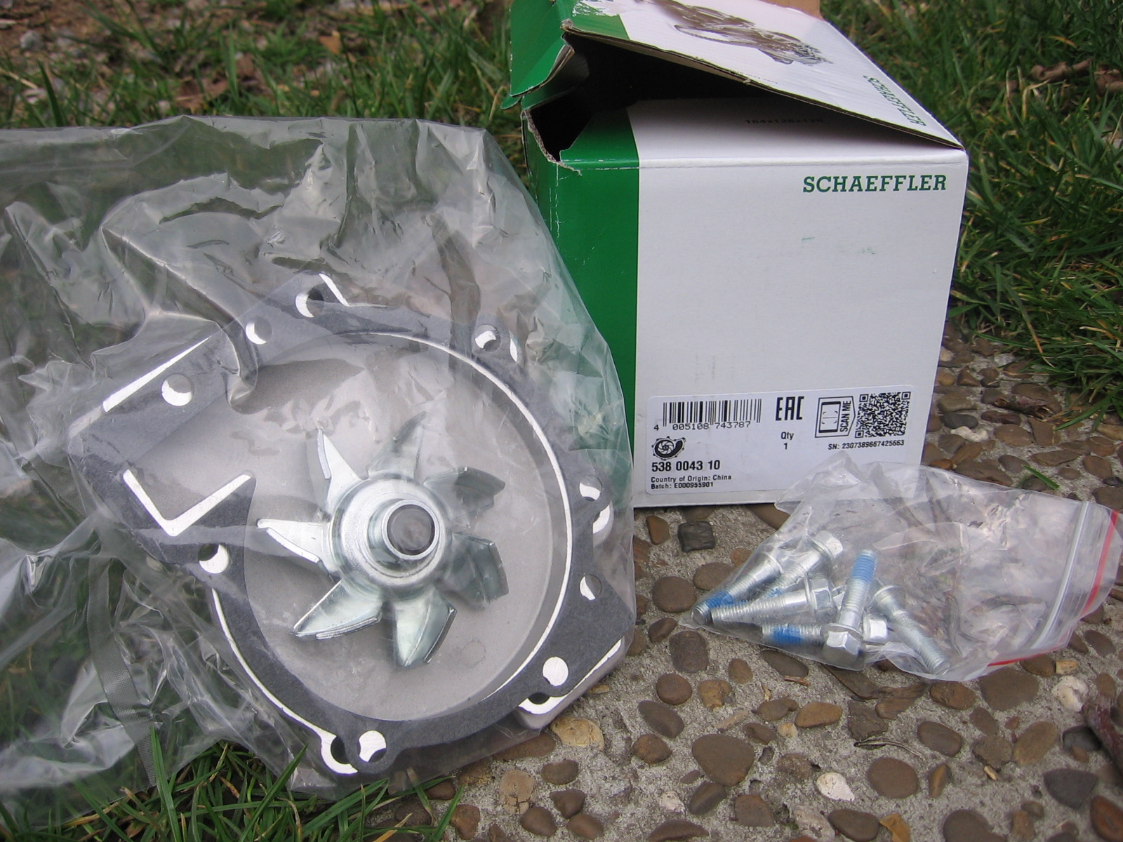 Как в памперсе (помпа). — Volvo 850, 2,5 л, 1994 года | своими руками ...