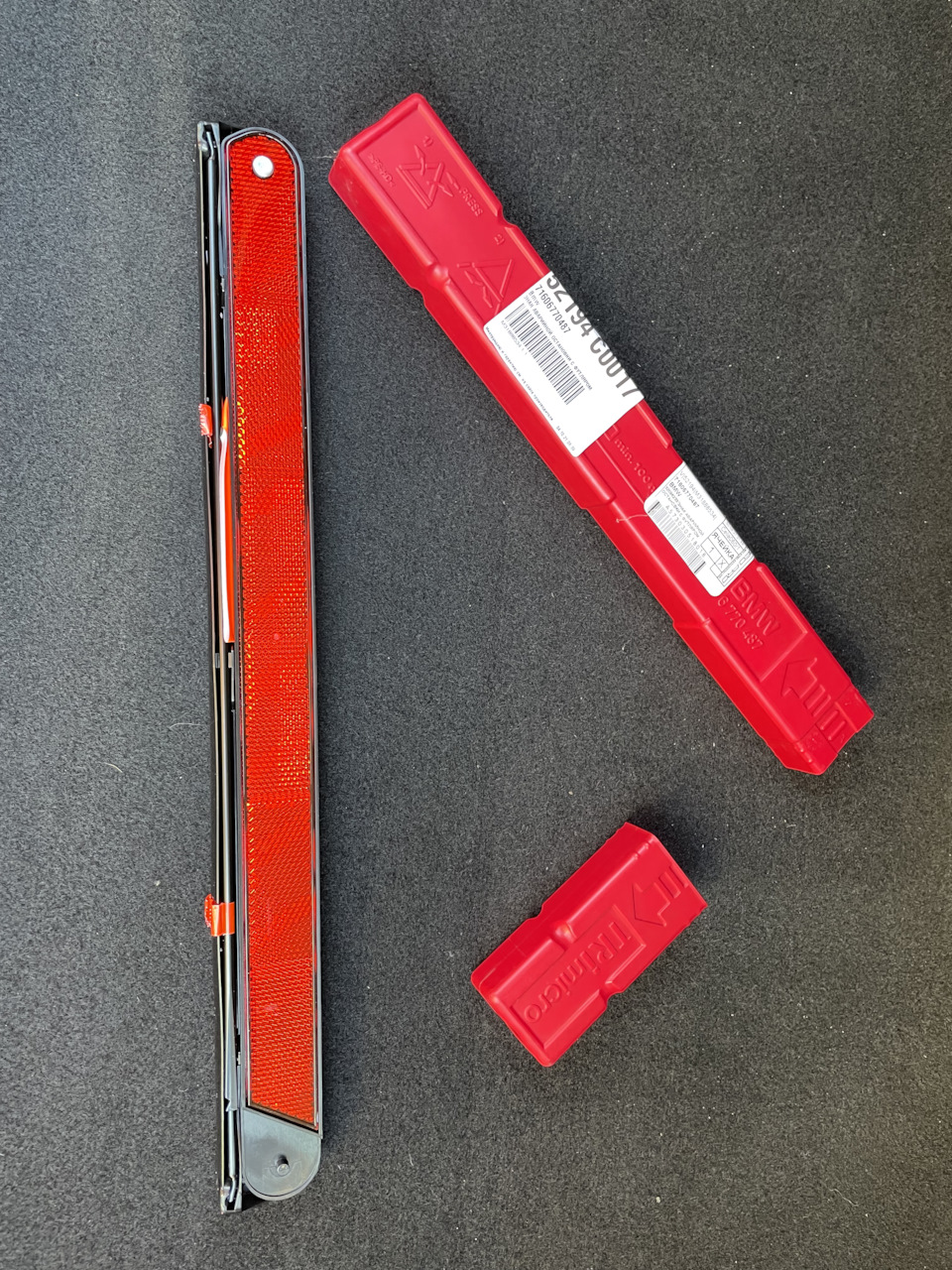 71606770487 Знак аварийной остановки c футляром BMW | Запчасти на DRIVE2