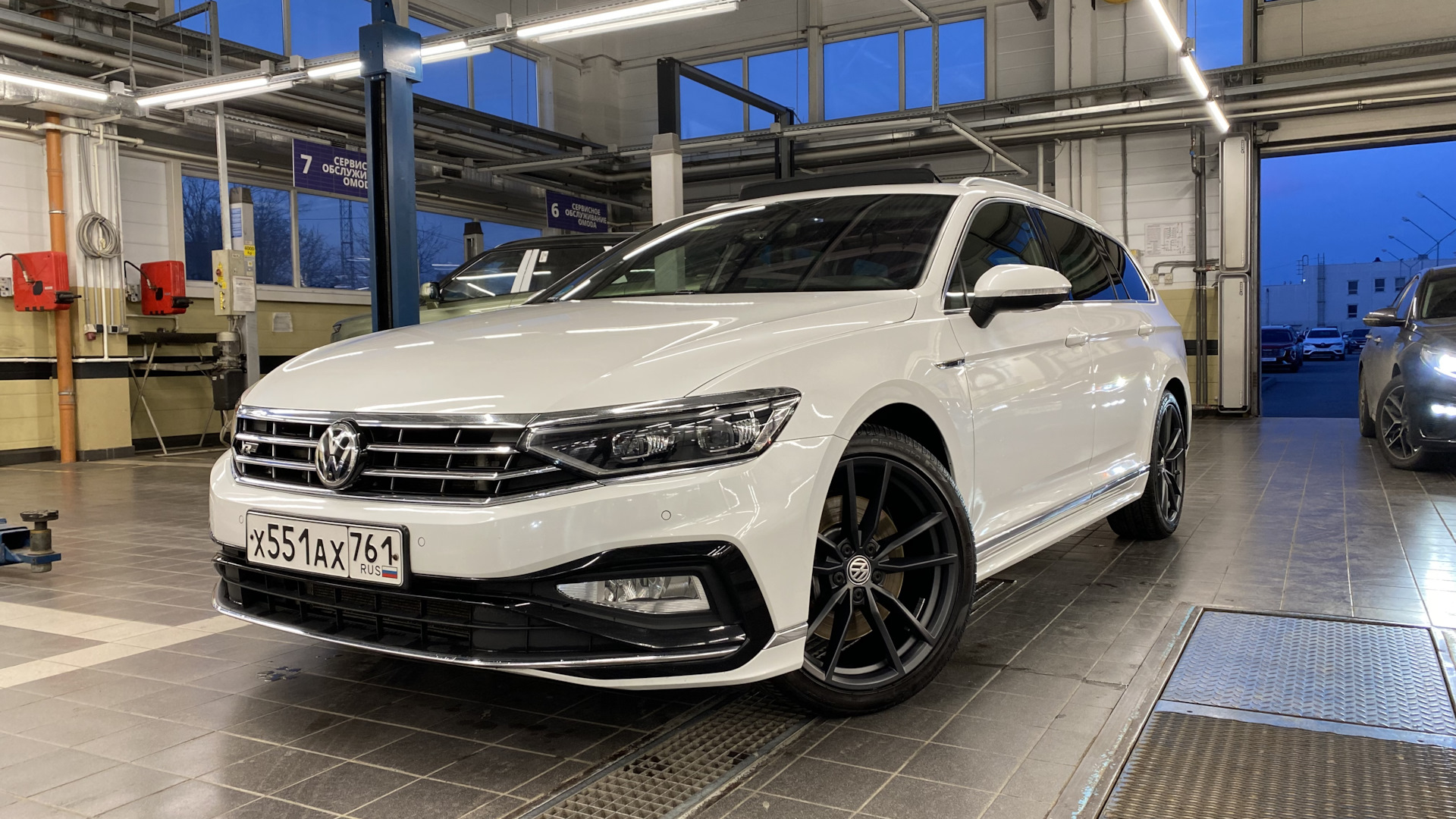 Volkswagen Passat Variant (B8) 2.0 дизельный 2019 | R-line Bi-TDI на DRIVE2