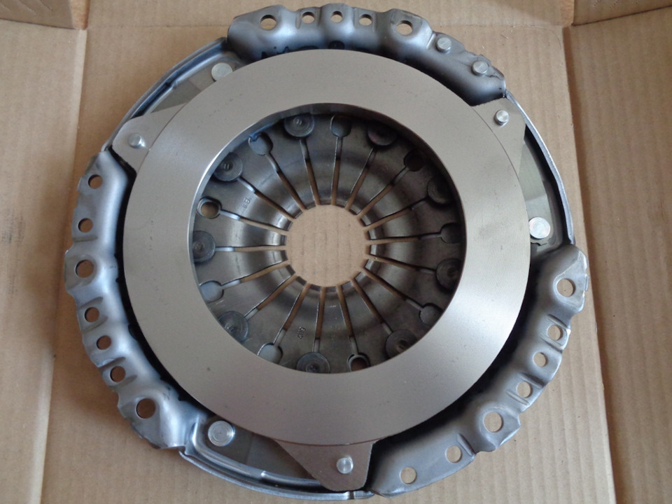 Замена комплекта сцепления Luk арт. № 620342709. Пробег 122610 км ...