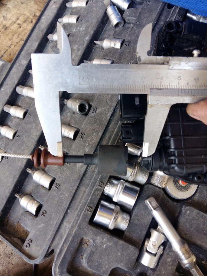 Доводчики дверей Е60 — BMW 5 series (E60), 3 л, 2009 года | тюнинг | DRIVE2