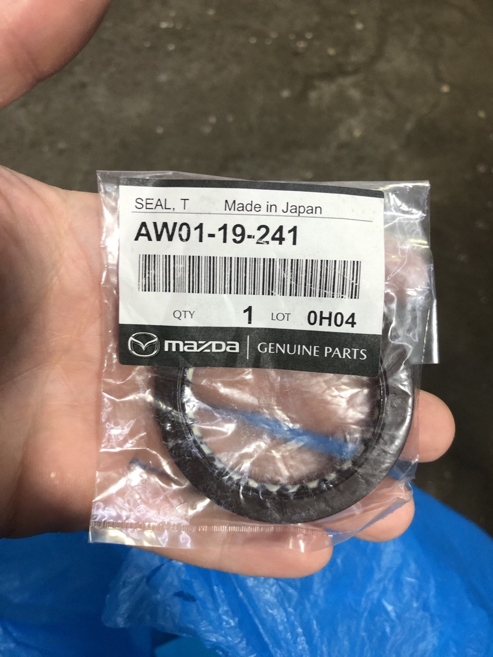 Замена коренного сальника и по мелочи — Mazda CX-7, 2,3 л., 2009 года ...