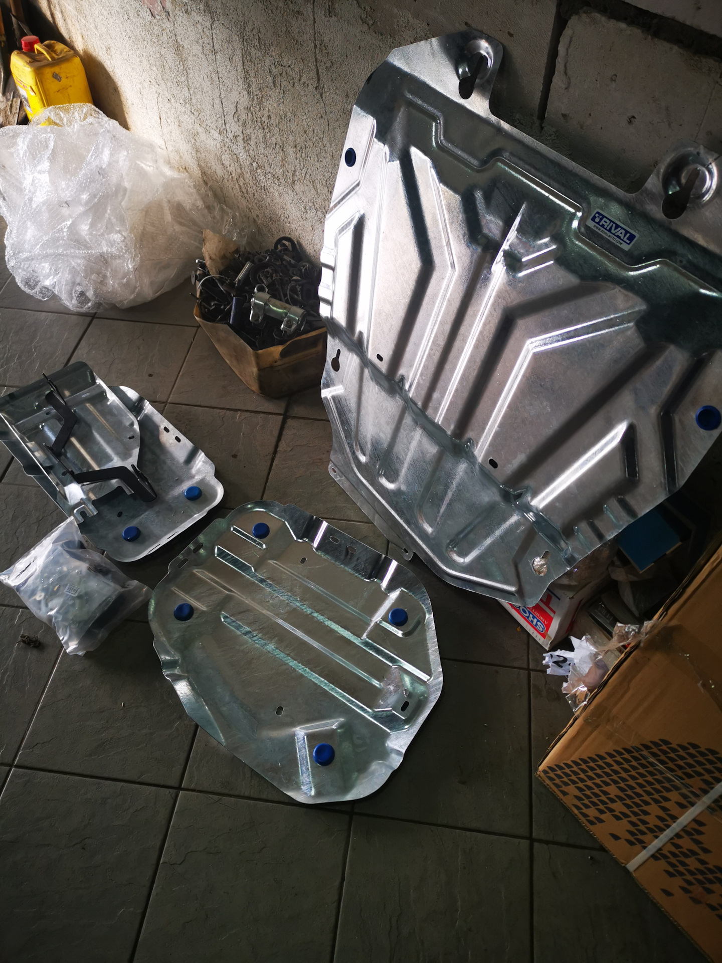 Замена масла в раздатке и редукторе, о Ravenol — ты спасение! — Toyota ...