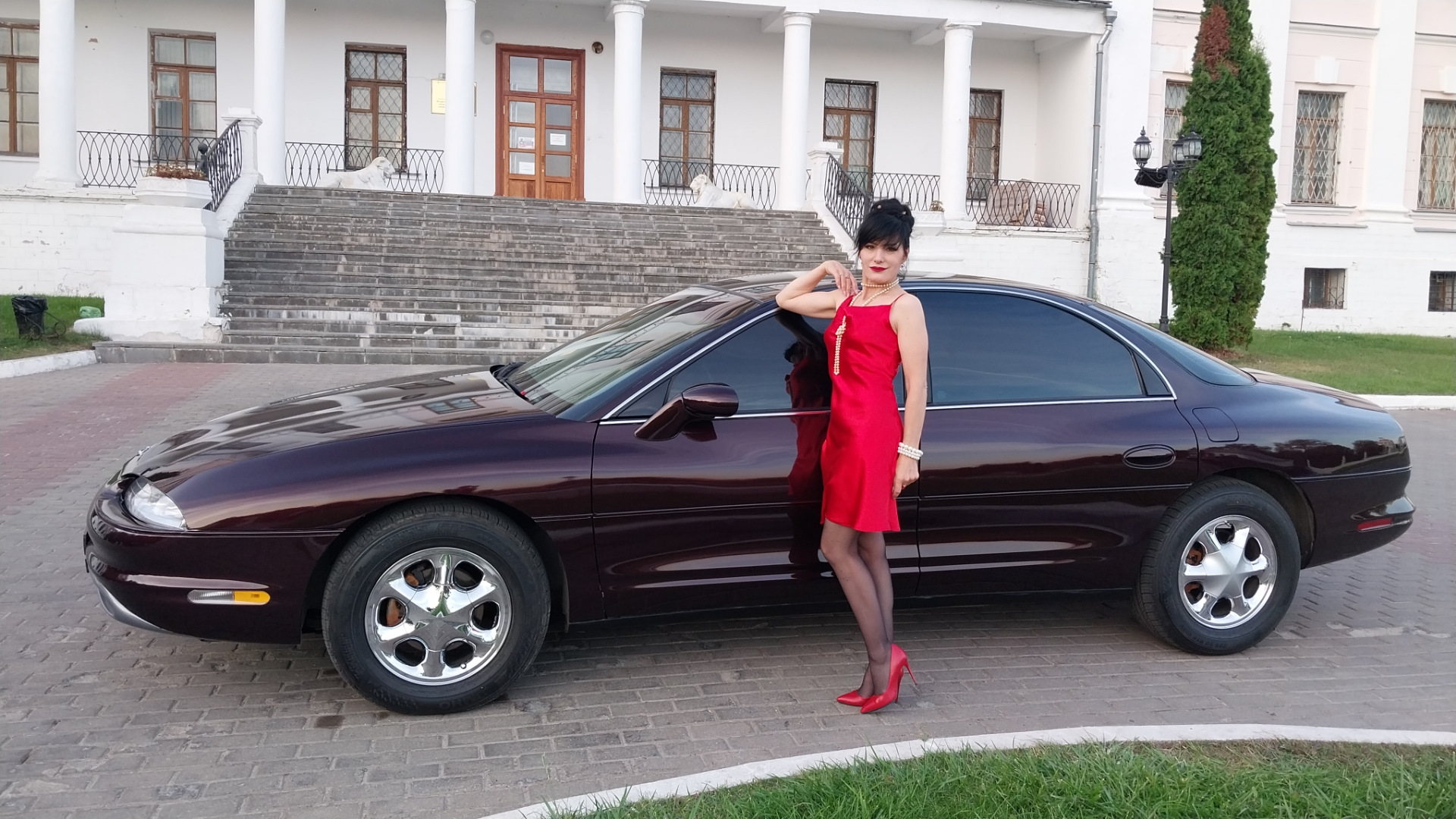Фотосет "Магия красного" — Oldsmobile Aurora, 4 л, 1995 года | фотография | DRIVE2