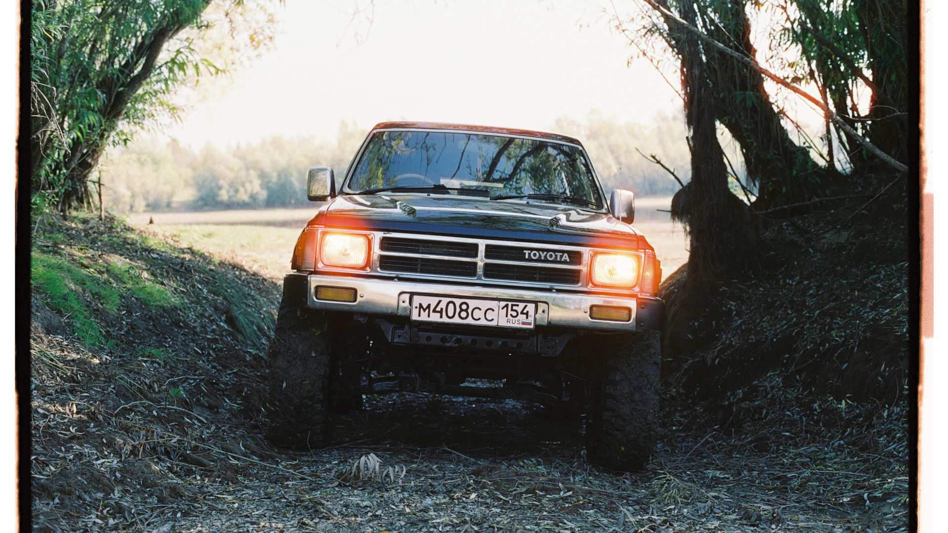 Toyota Hilux Surf (1G) 2.4 дизельный 1989 | 1st gen на DRIVE2