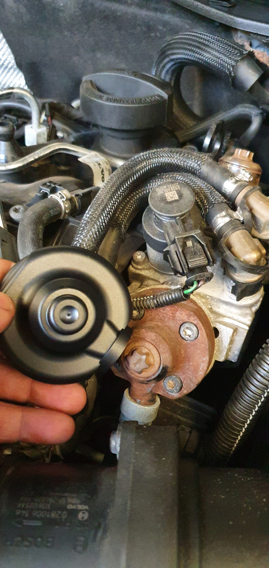 Пластиковая мелочевка — Volvo XC70 III, 2,4 л, 2013 года | аксессуары ...