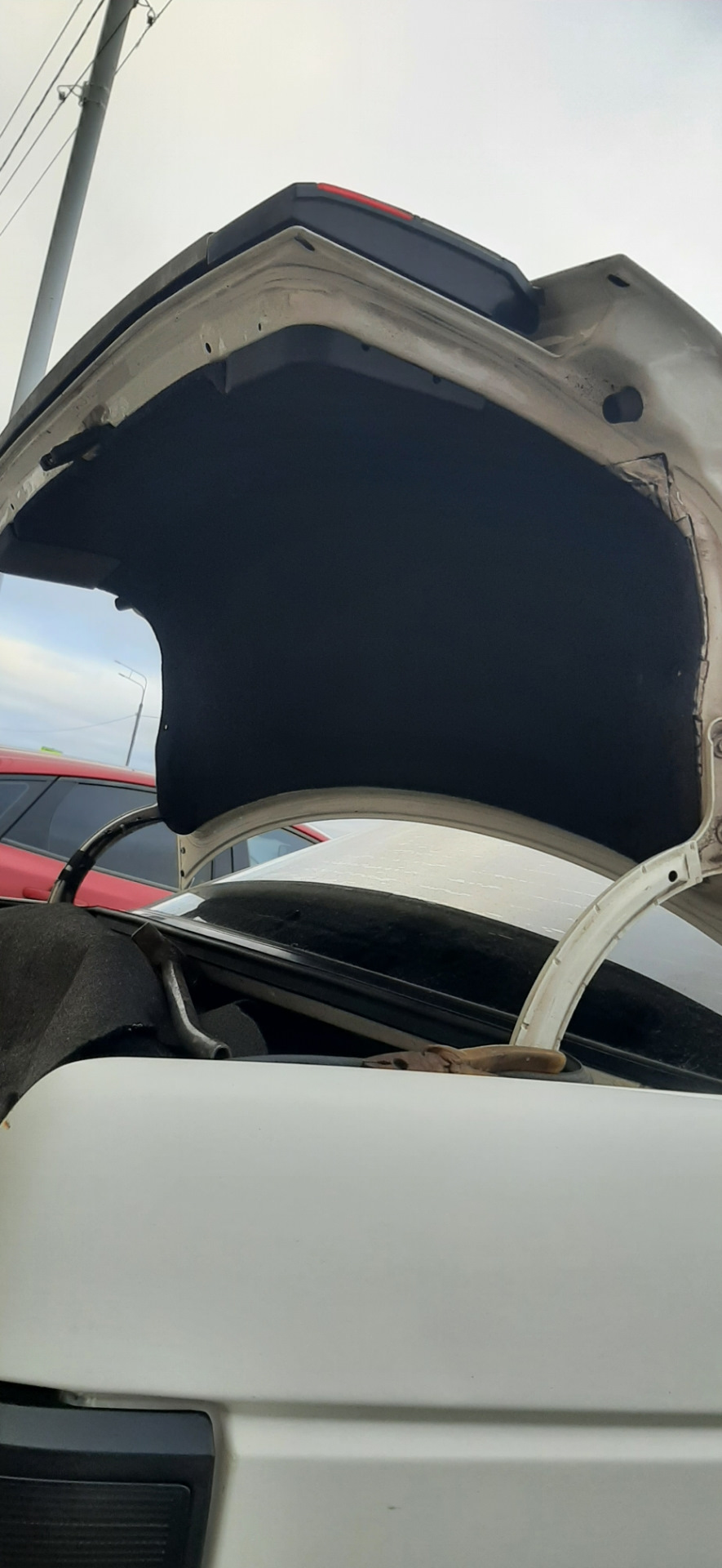 Обивка крышки багажника седан. — Volkswagen Passat B3, 1,8 л, 1993 года ...