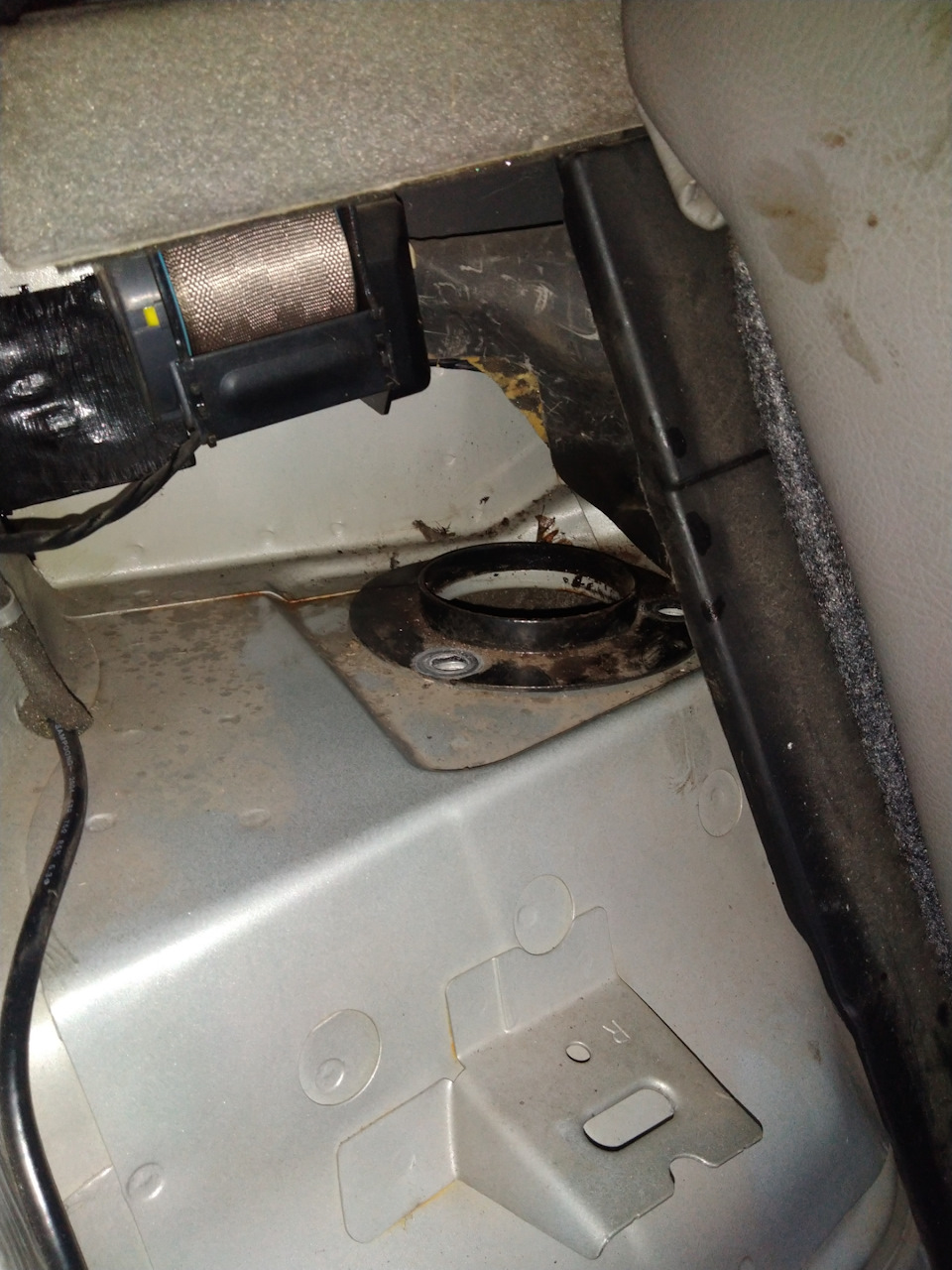 Стойки — Chevrolet Evanda, 2 л, 2004 года | своими руками | DRIVE2