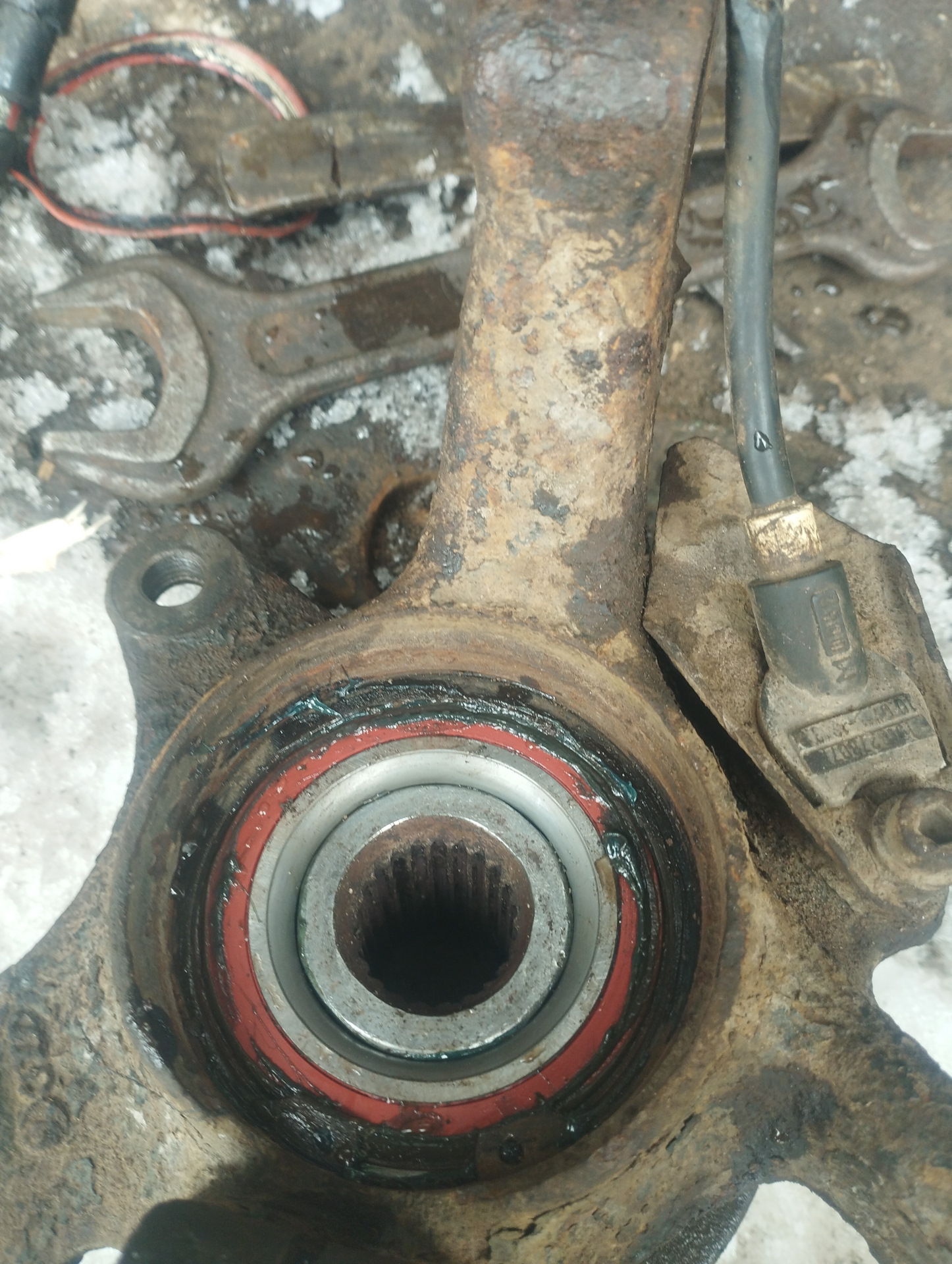 Подшипник ступицы (2) — Volkswagen Passat B3, 2 л, 1992 года ...