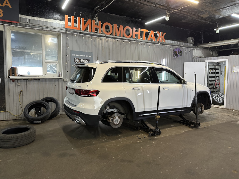 Первое то в рф — Mercedes-Benz GLB 35 AMG, 2 л, 2021 года | плановое ТО ...