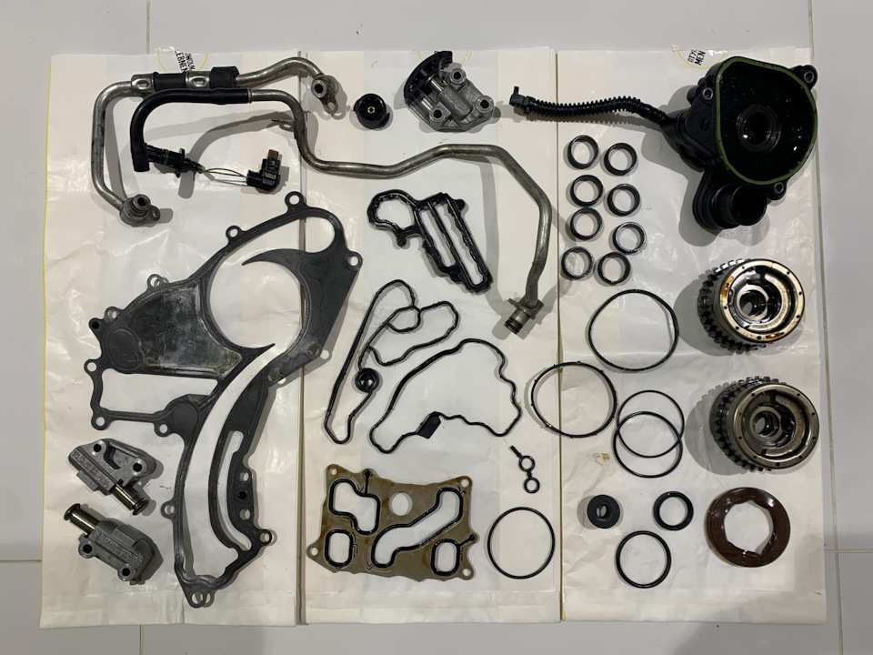 Запчасти после замены ГРМ — Mercedes-Benz E-Class Coupe (C207), 4,7 л ...