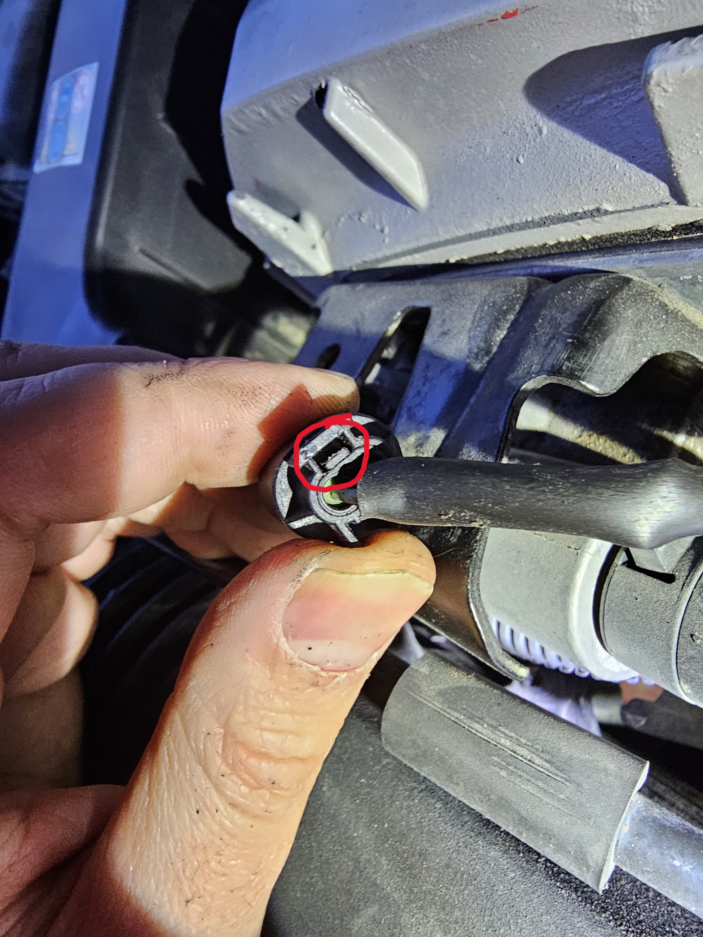 Замена штекера температуры ОЖ на w203, 203.045,111.955 — Mercedes-Benz ...