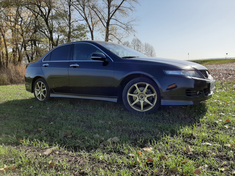 Шины летние Bridgestone 225/45 R17, литые диски Advan Yokohama AVS ...