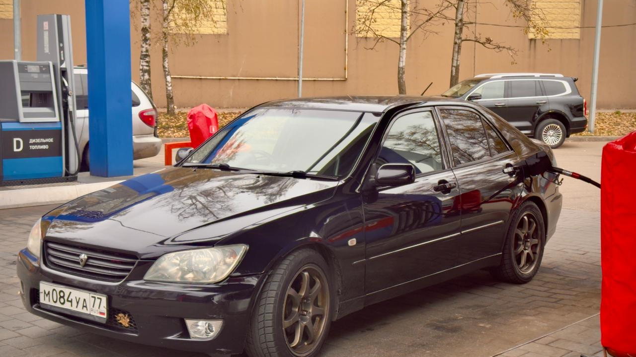 Toyota Altezza 4.0 бензиновый 1999 | V8 на DRIVE2