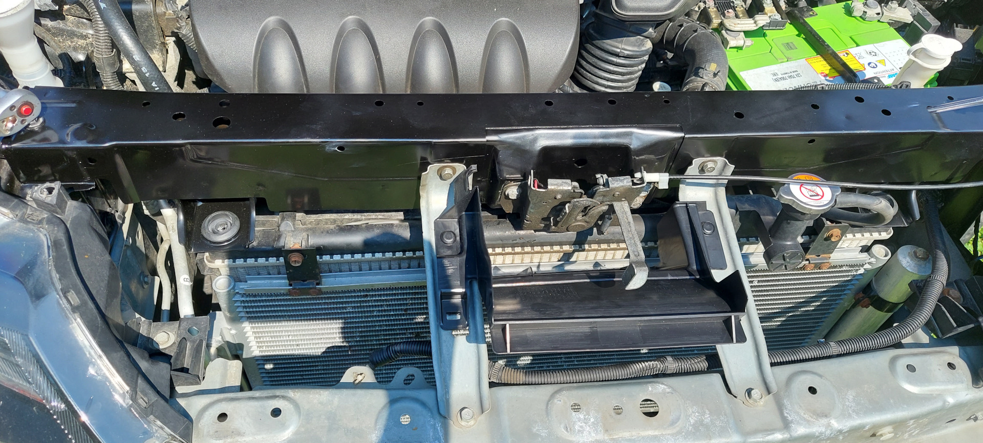 №15. Ремонт после ремонта. Сетка в бампер. Гудки. Туманки. — Mitsubishi ...