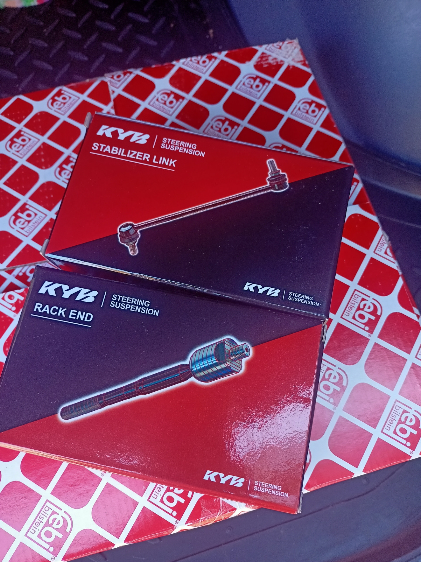 Замена косточек и резинок заднего стаба. — Toyota RAV4 (II), 2 л, 2001 ...