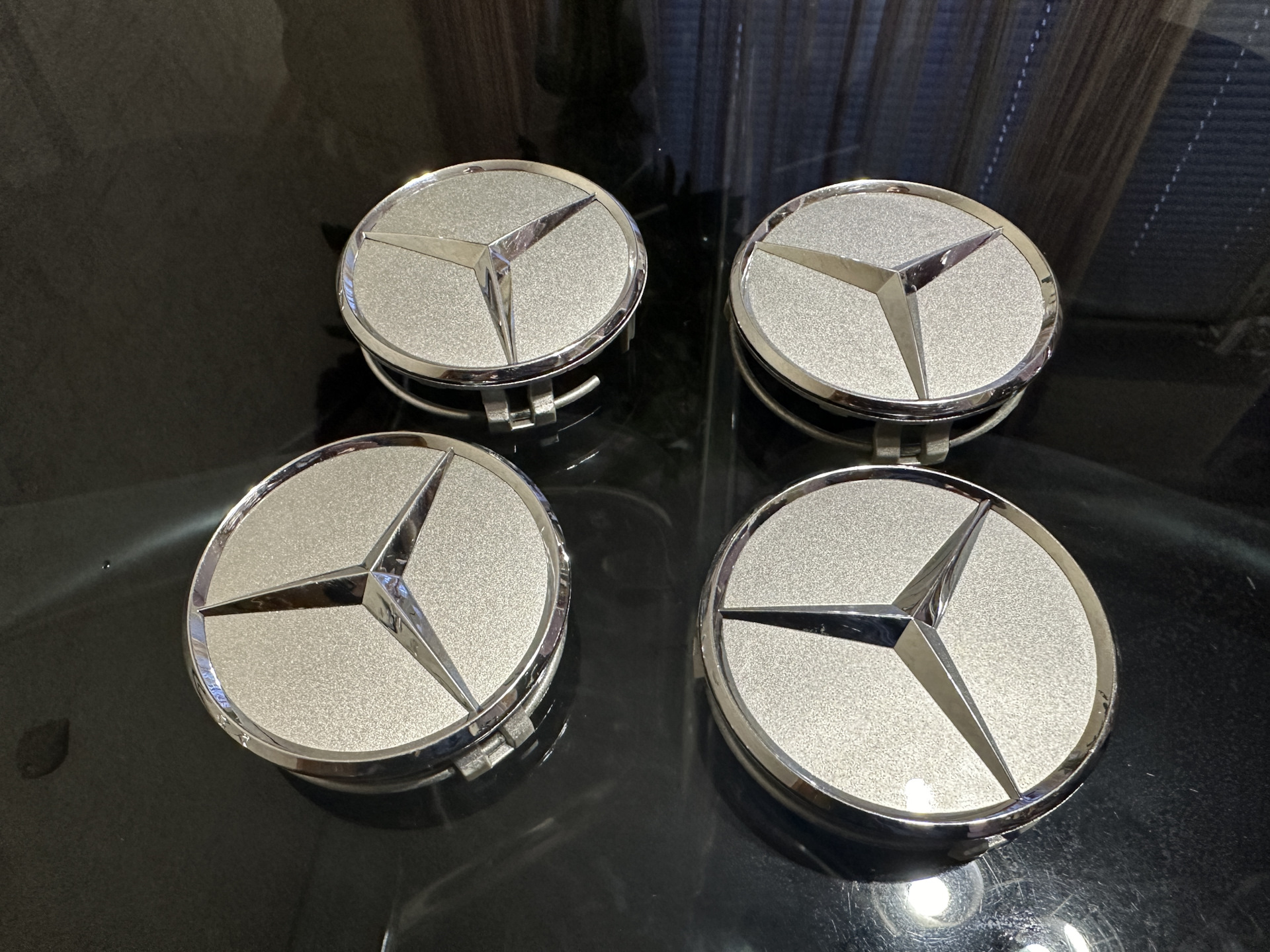 Колпачки колесных дисков Mercedes-Benz 220 400 01 25. — Mercedes-Benz E ...