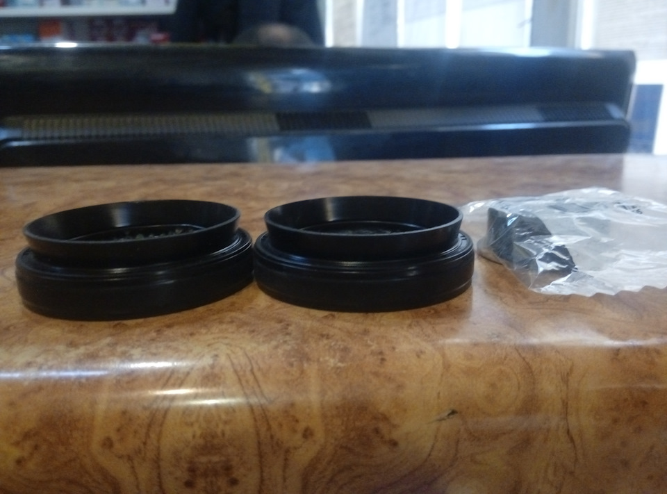 Сальнички — Nissan AD (Y10), 2 л, 1993 года | запчасти | DRIVE2