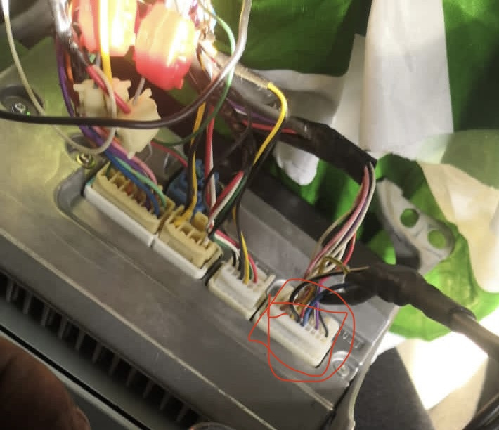 Временное решение музыки AUX в Toyota Prius 20 Часть 1 — Toyota Prius (20), 1,5 л, 2008 года ...