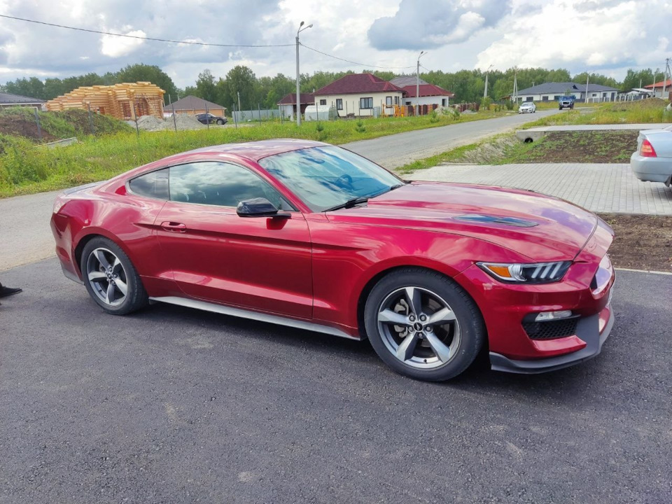 Колеса 18", пост печали — Ford Mustang (5G), 4 л, 2005 года | колёсные ...