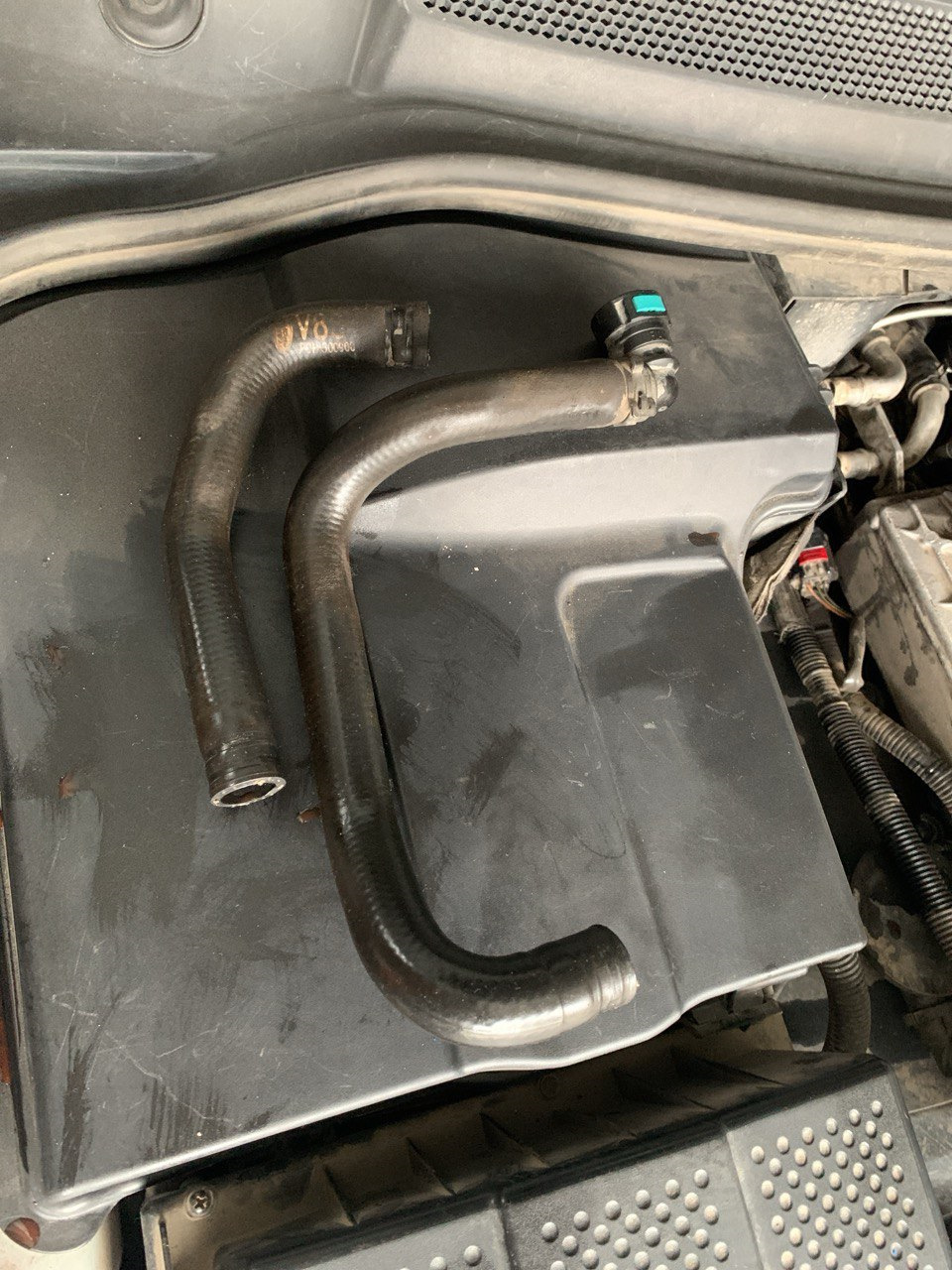 Сломались быстросъемы патрубков печки. — Land Rover Range Rover Sport ...