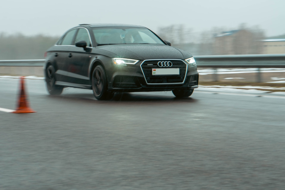 Небольшой Facelift:) — Audi A3 Sedan (8V), 2 л, 2016 года | стайлинг | DRIVE2