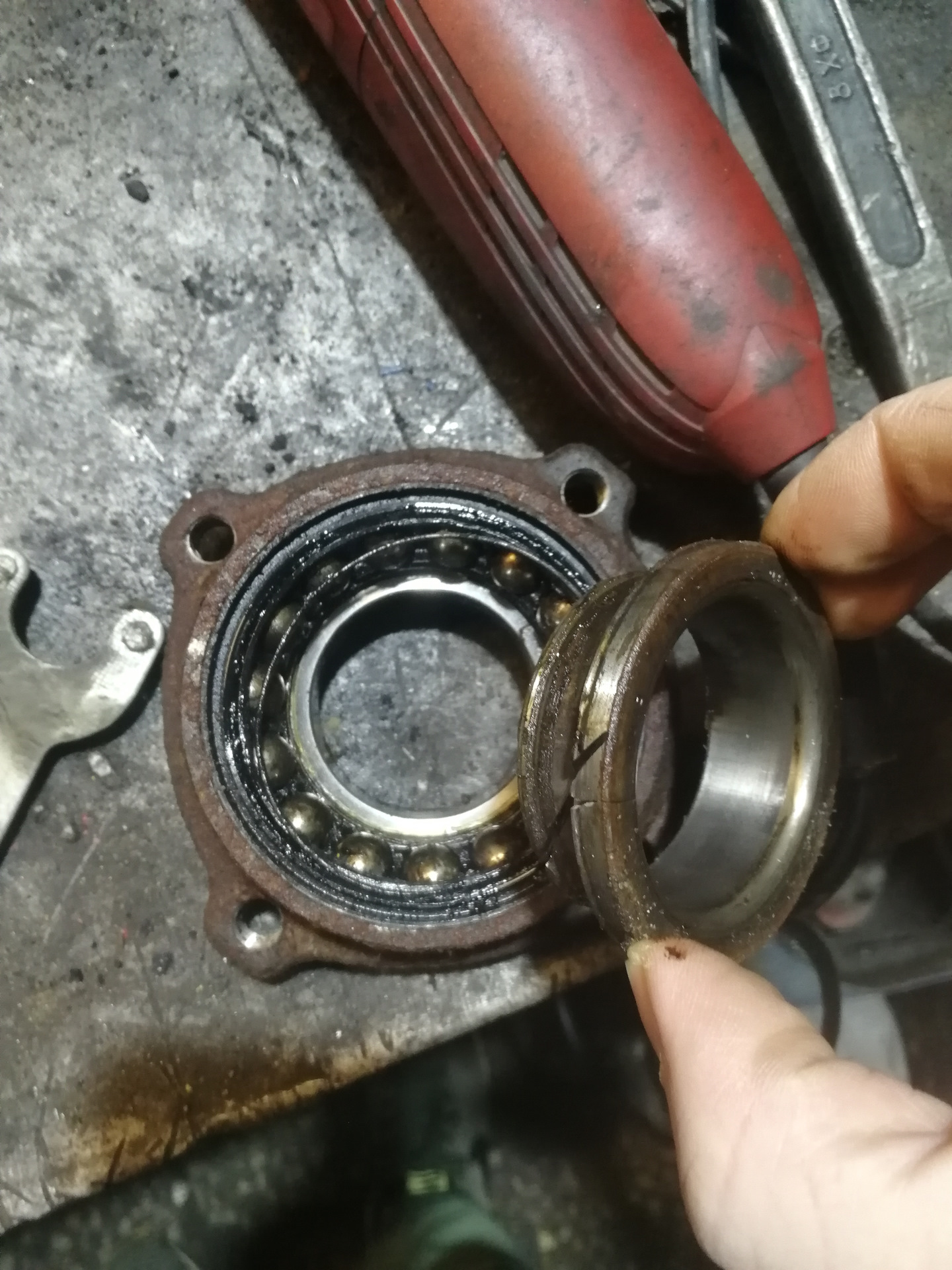 Ступичный подшипник — BMW X1 (E84), 2 л, 2014 года | поломка | DRIVE2