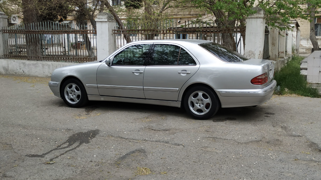 Mercedes-Benz E-class (W210) 2.6 бензиновый 2000 | E240 на DRIVE2