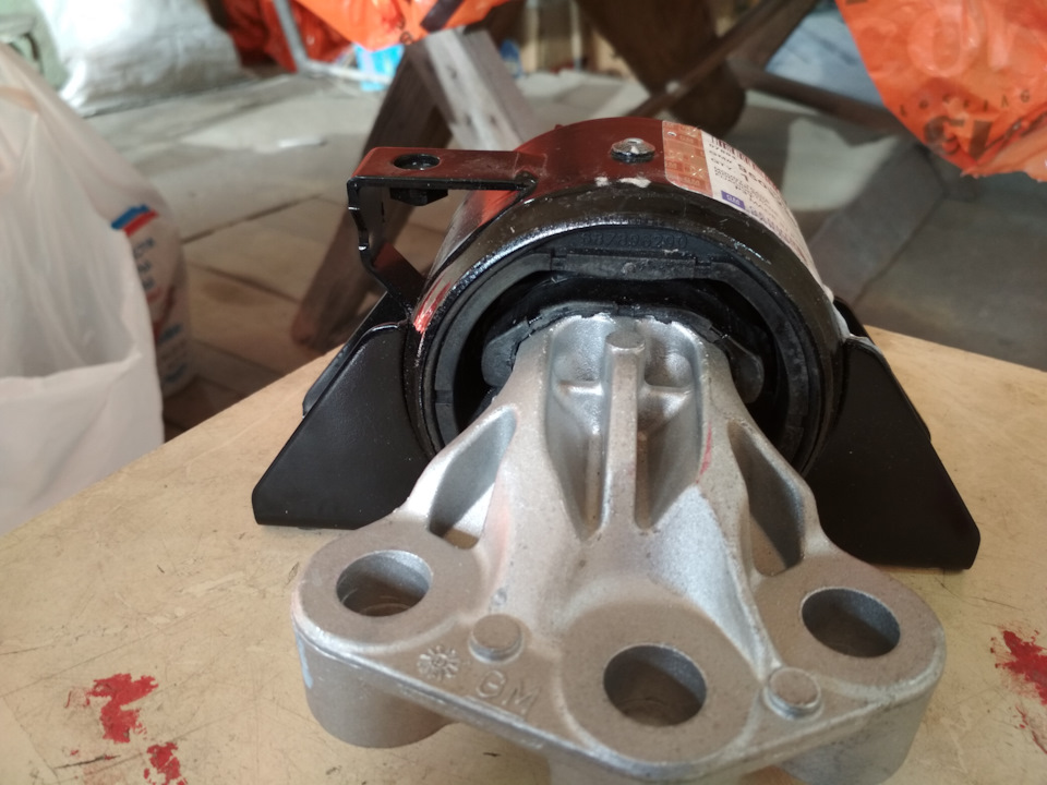 Замена левой и правой подушки двигателя. GM+Китай — Chevrolet Aveo ...