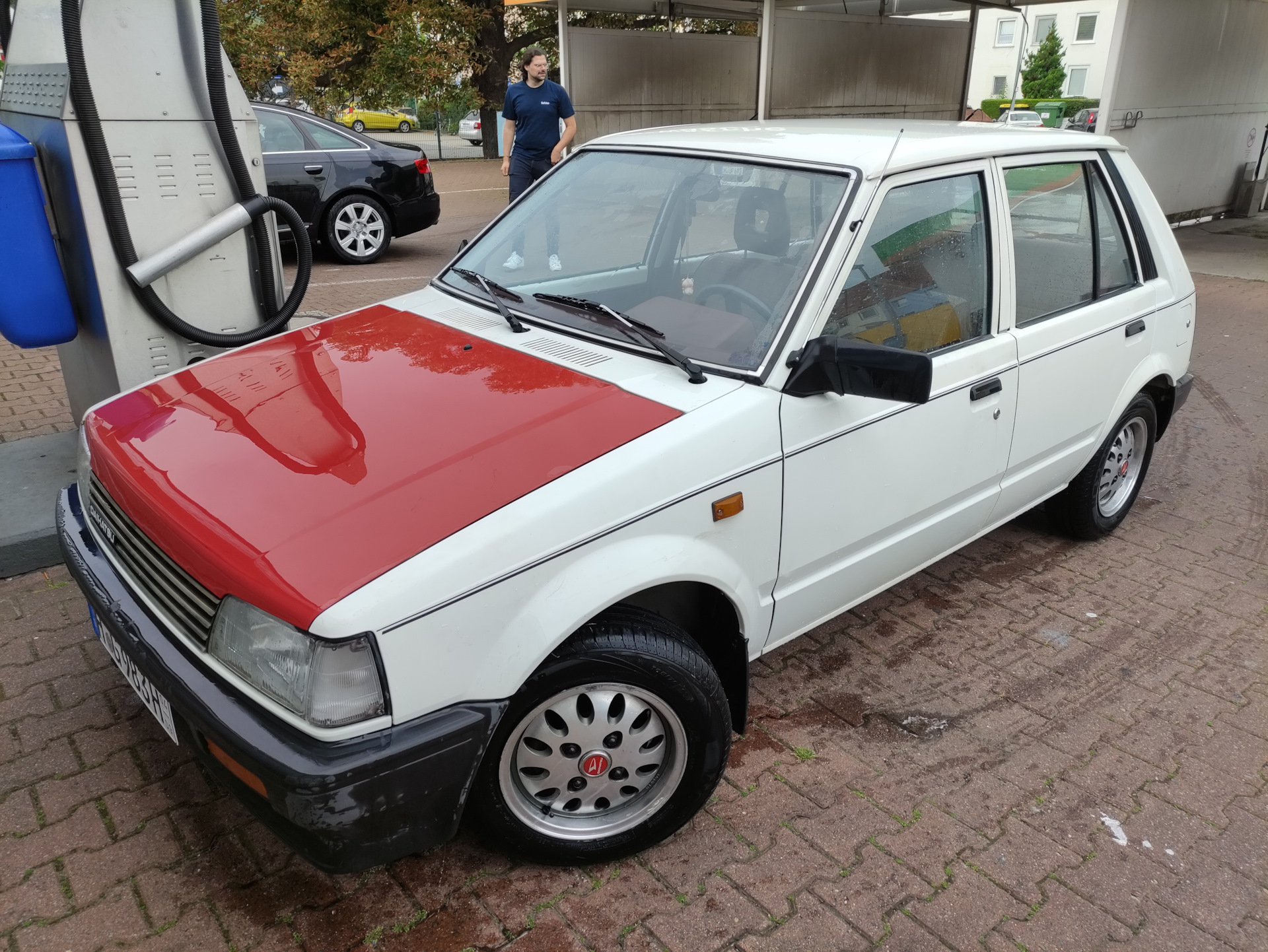 Наконец-то отремонтирована и получили исторические номера — Daihatsu ...