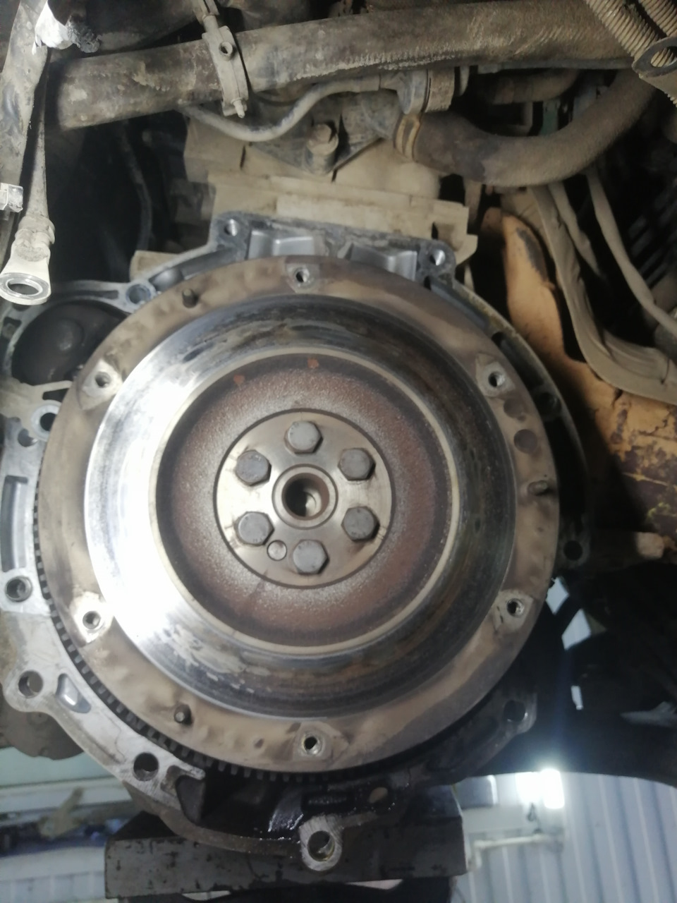 59. Замена сцепления — Ford Focus Sedan II, 1,6 л, 2011 года | плановое ...