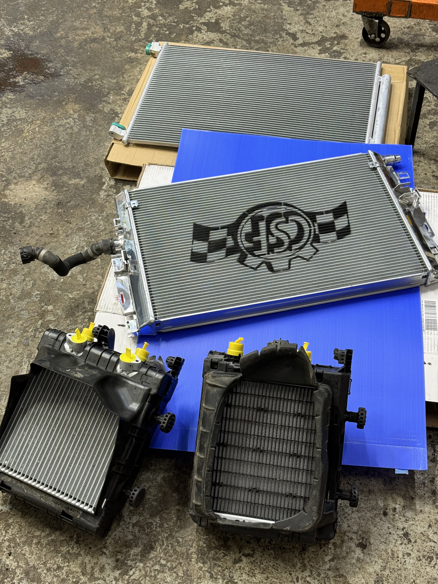 Радиаторы — Mercedes-Benz E 63 AMG (W213), 4 л, 2017 года | тюнинг | DRIVE2