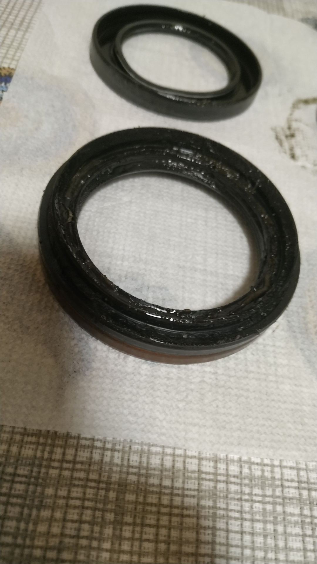 Замена сальника правого привода, сальника АКПП и раздатки. — Nissan ...