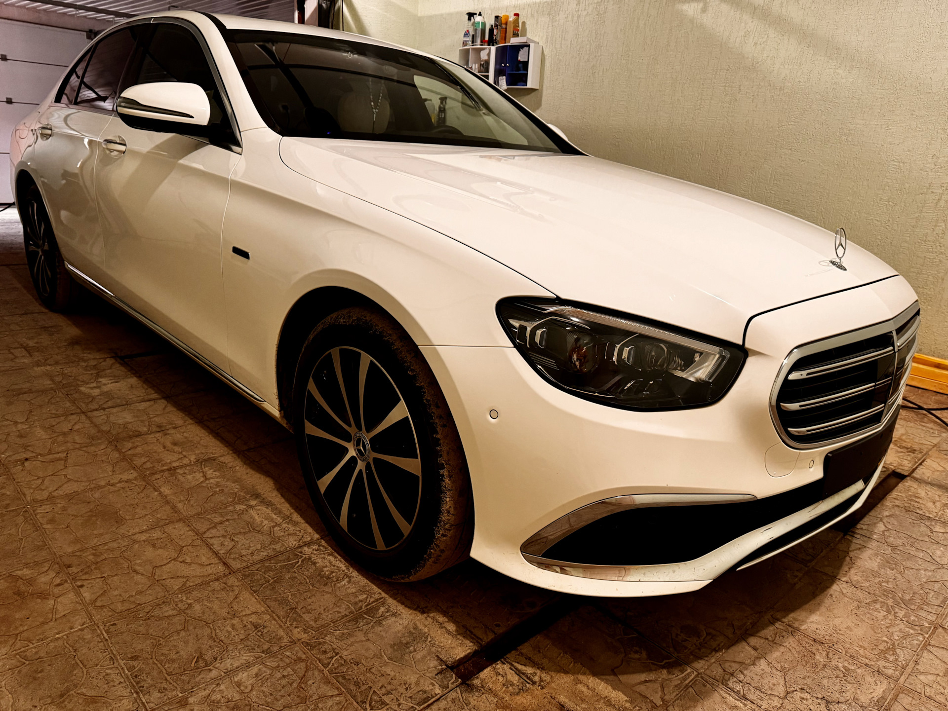 E300e моими глазами 😳 — Mercedes-Benz E-Class (W213), 2 л, 2021 года | наблюдение | DRIVE2