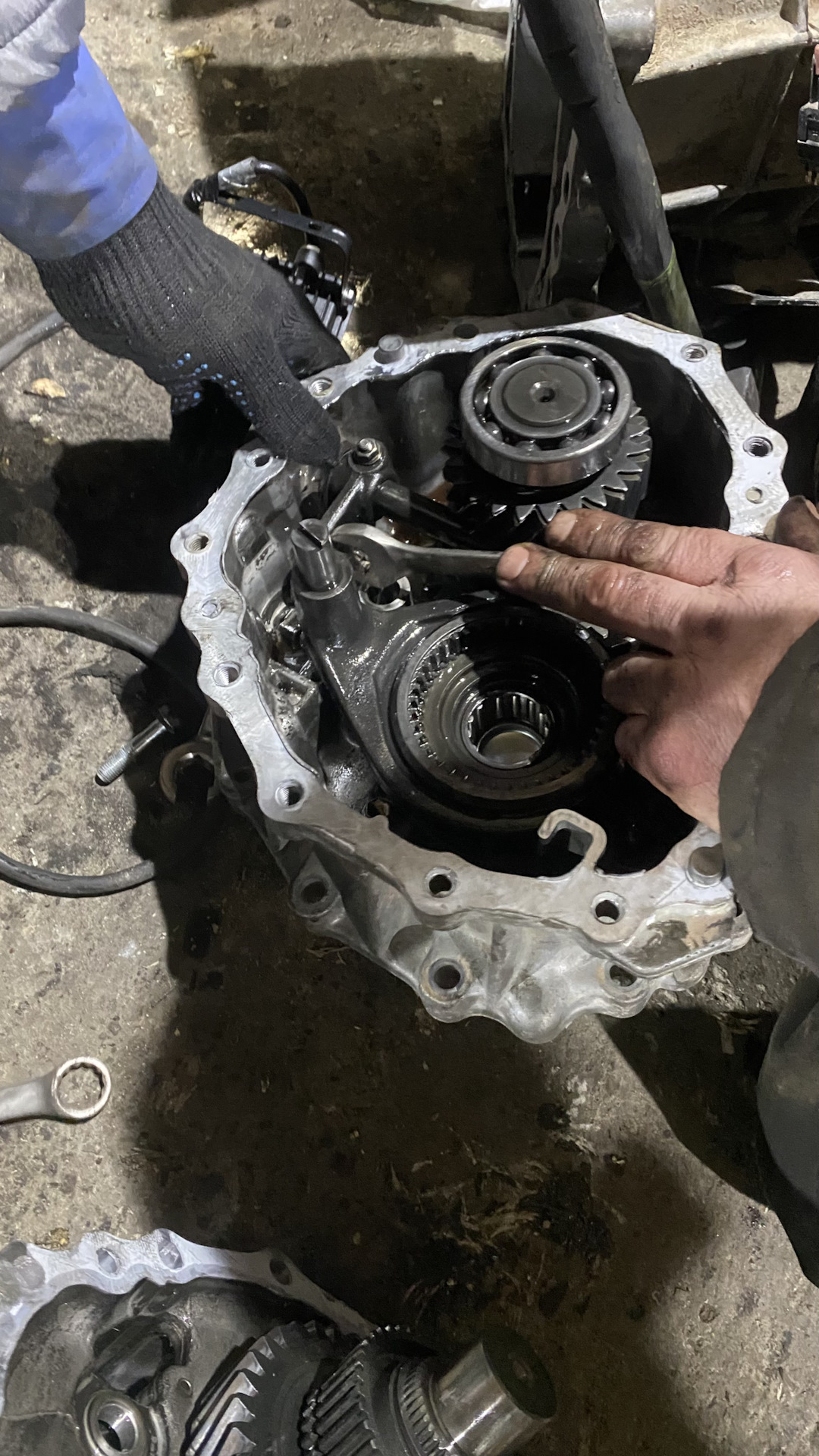 Раздатка — Nissan NP300, 2,5 л, 2013 года | поломка | DRIVE2