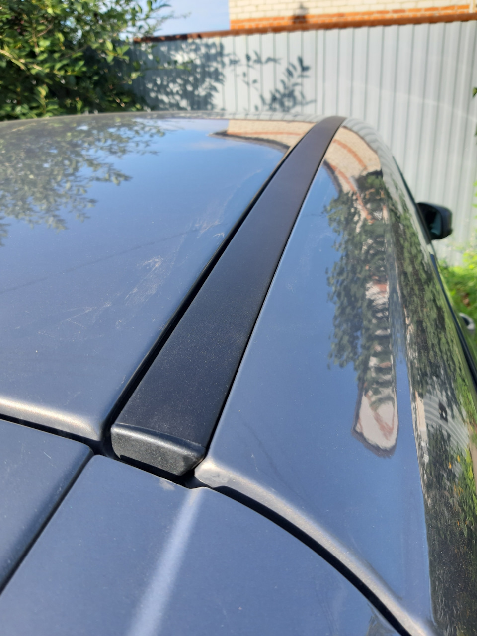 Молдинги крыши в пленку 3М SCF7710 — Ford Focus Hatchback III, 1,6 л ...