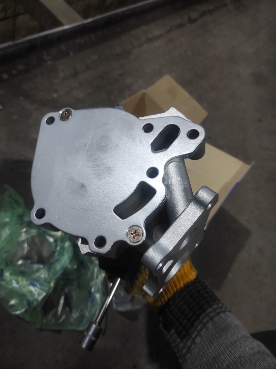 Накрылась помпа — Hyundai Terracan, 2,5 л, 2002 года | поломка | DRIVE2