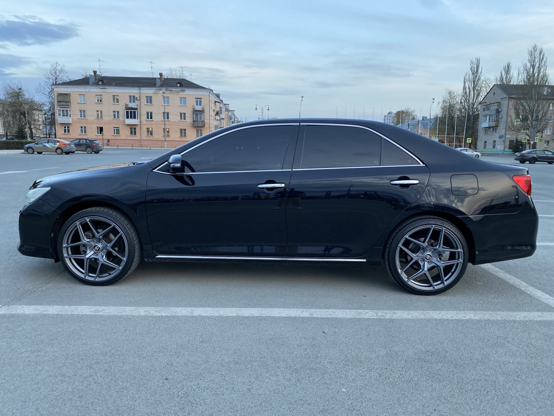 Колеса летние Camry 50 d20 — Toyota Camry (XV50), 2,5 л, 2014 года ...